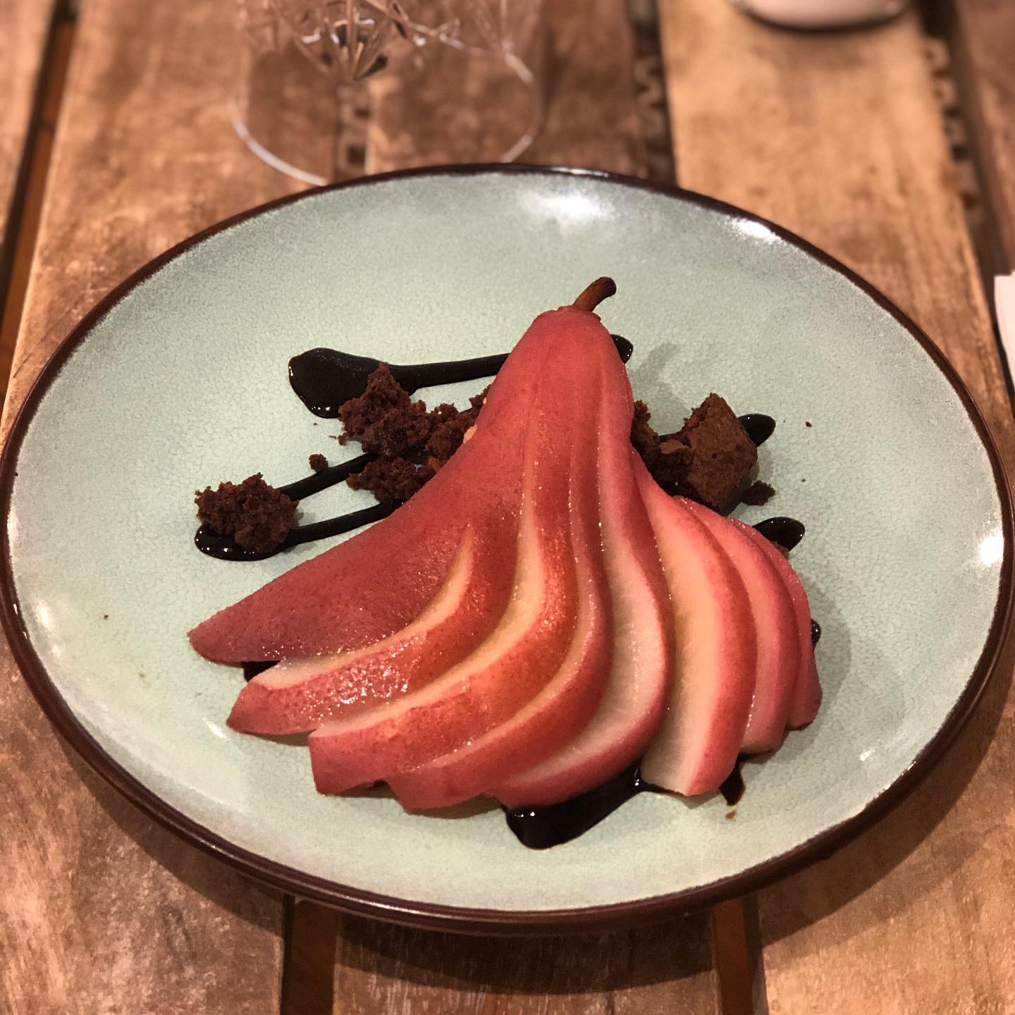 Poire pochée